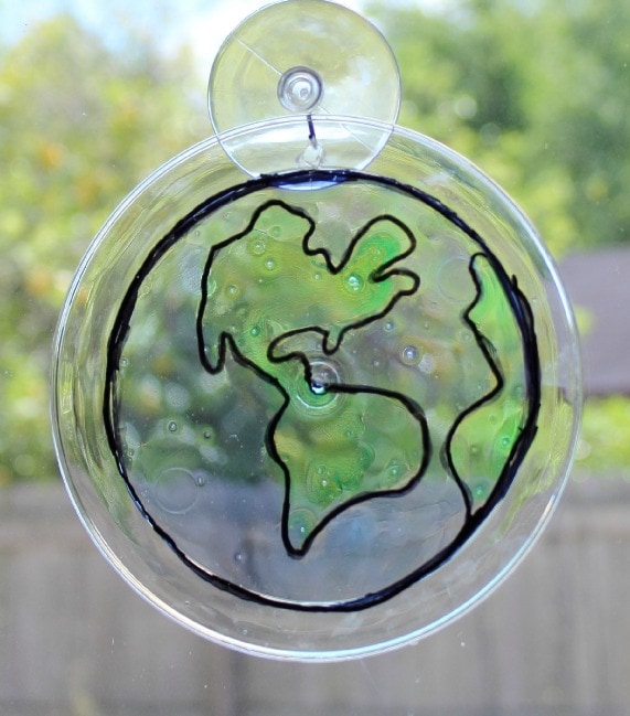 Earth Day Suncatcher Craft for kids!